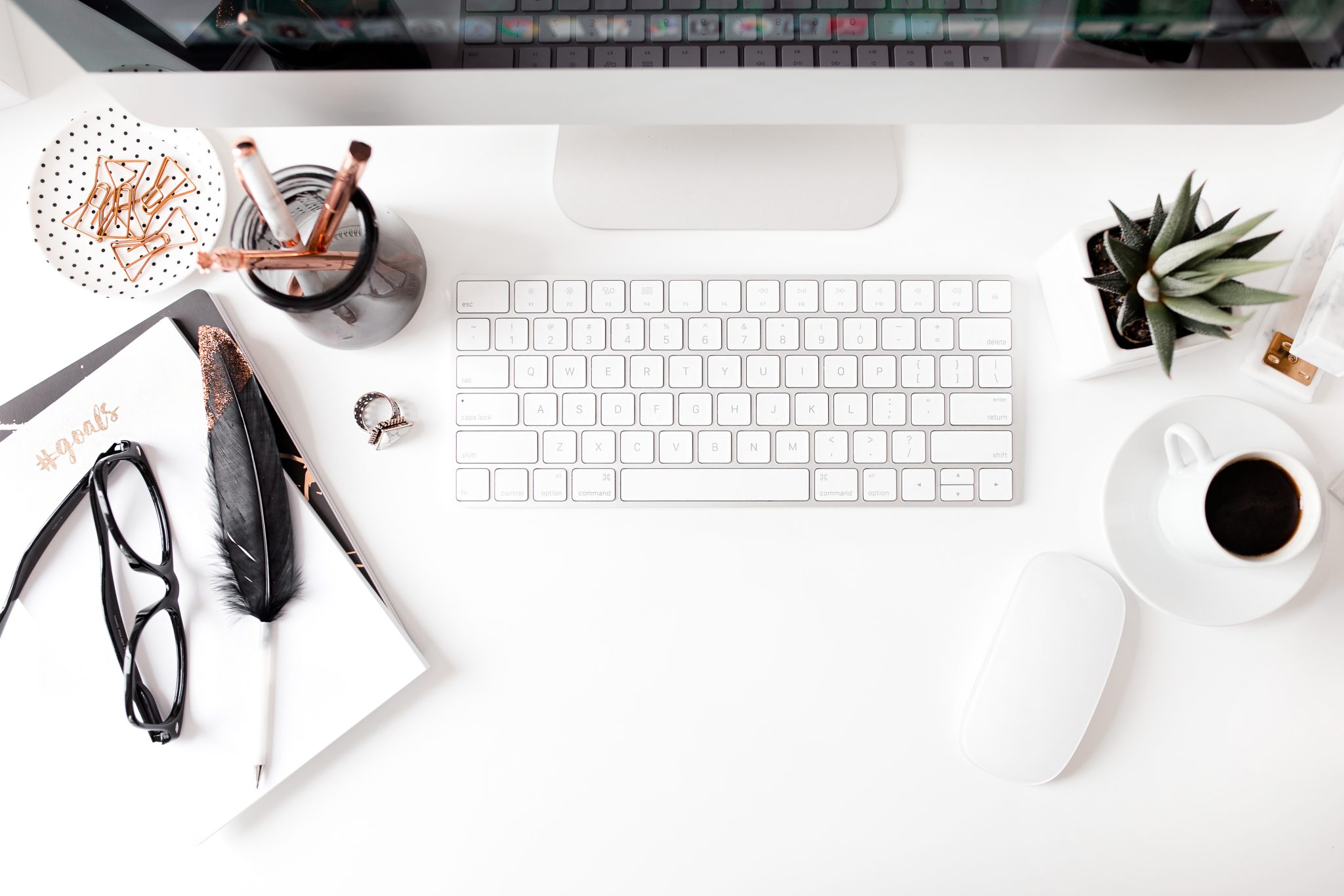 Start working with a Virtual Assistant using these 5 easy steps.